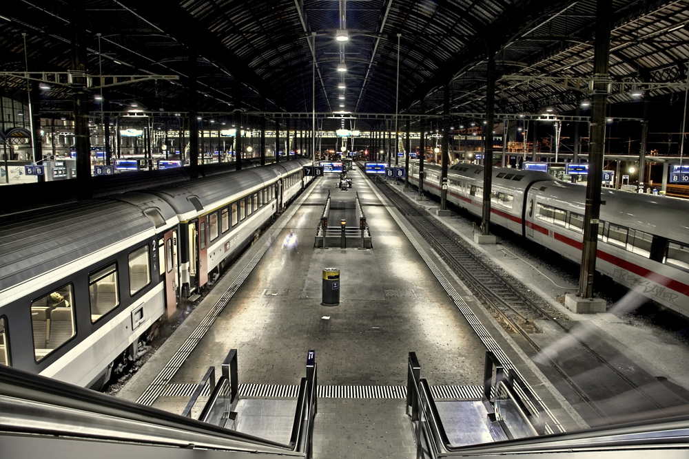 Bahnhof SBB Basel Foto & Bild | architektur, bahnhöfe & gleise, profanbauten Bilder auf ...