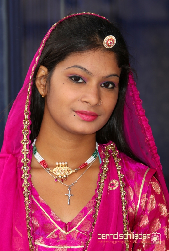 Indische Schönheit Foto And Bild Portrait Portrait Frauen Outdoor Bilder Auf Fotocommunity