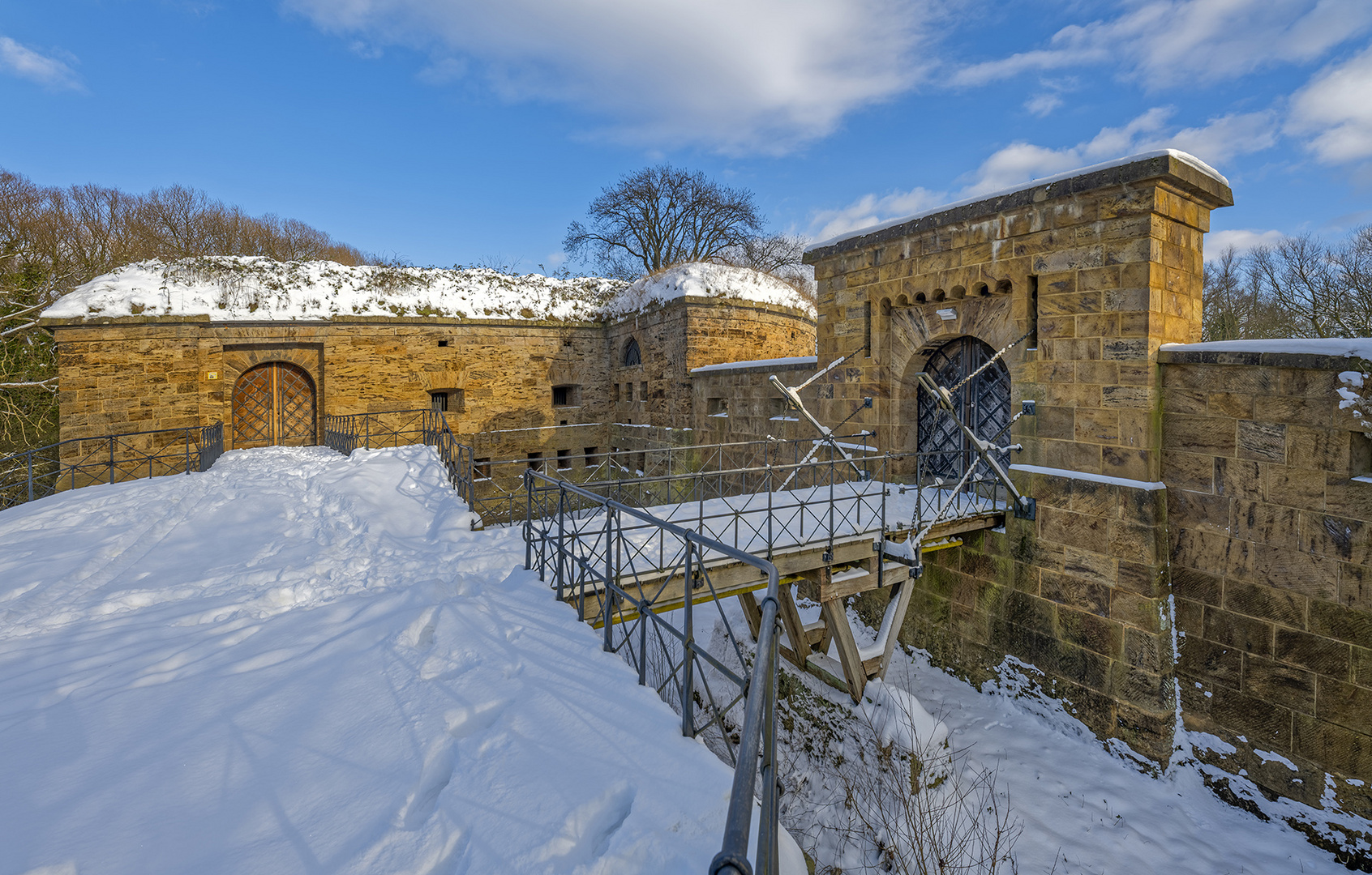 0731T Fort C Minden Winter Schnee Foto & Bild | architektur ...
