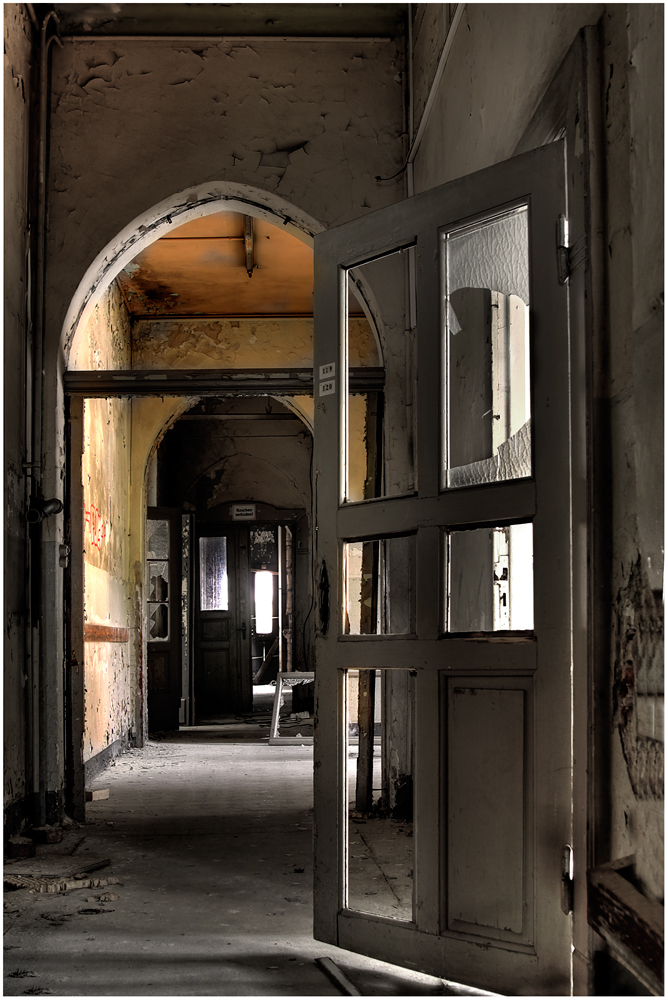 marode Einblicke - Bild & Foto von Franziska Heidner aus 05 - Mai Türen ...