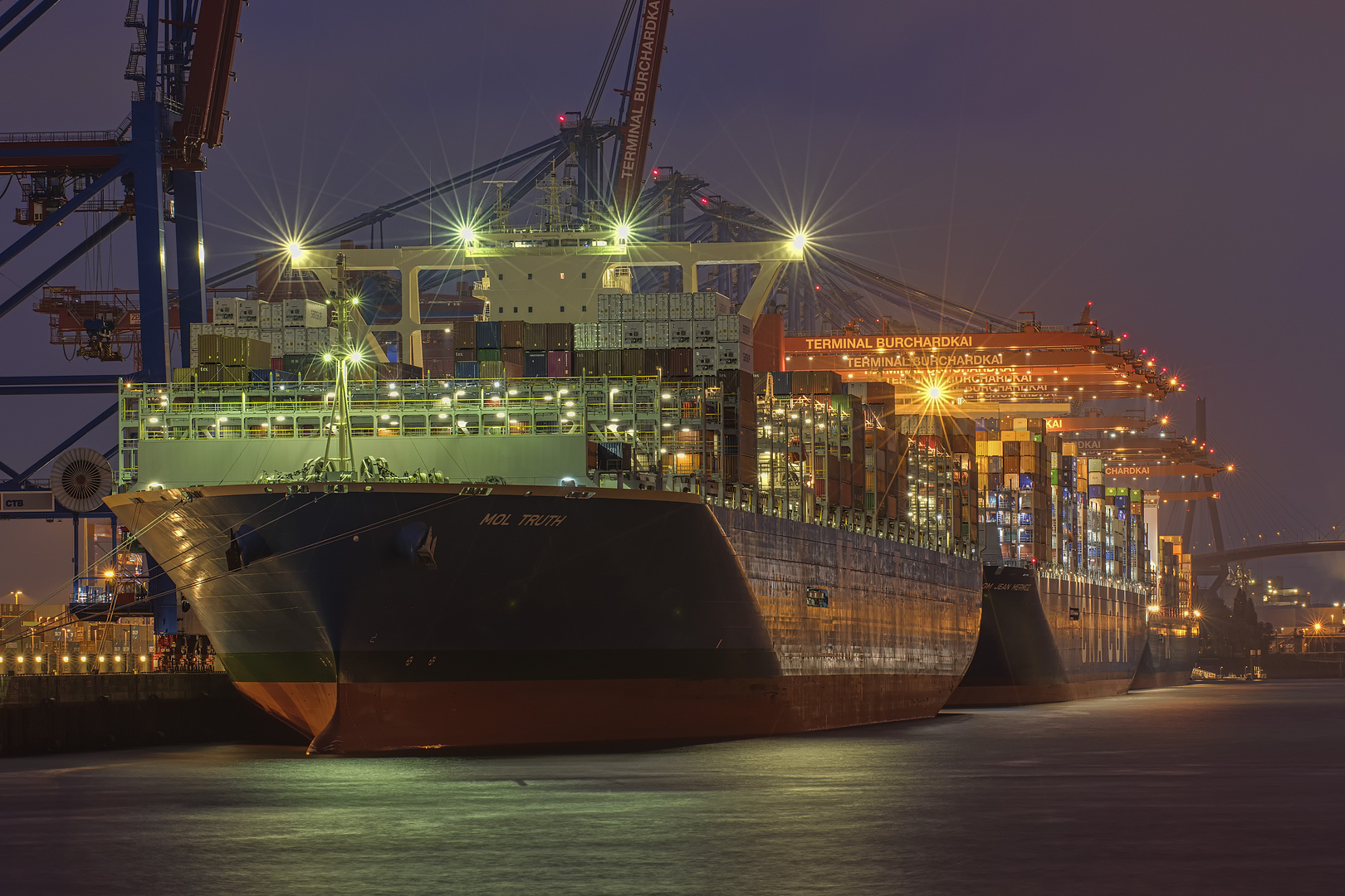 1167 m geballte Ladung Container Foto & Bild | industrie und technik ...