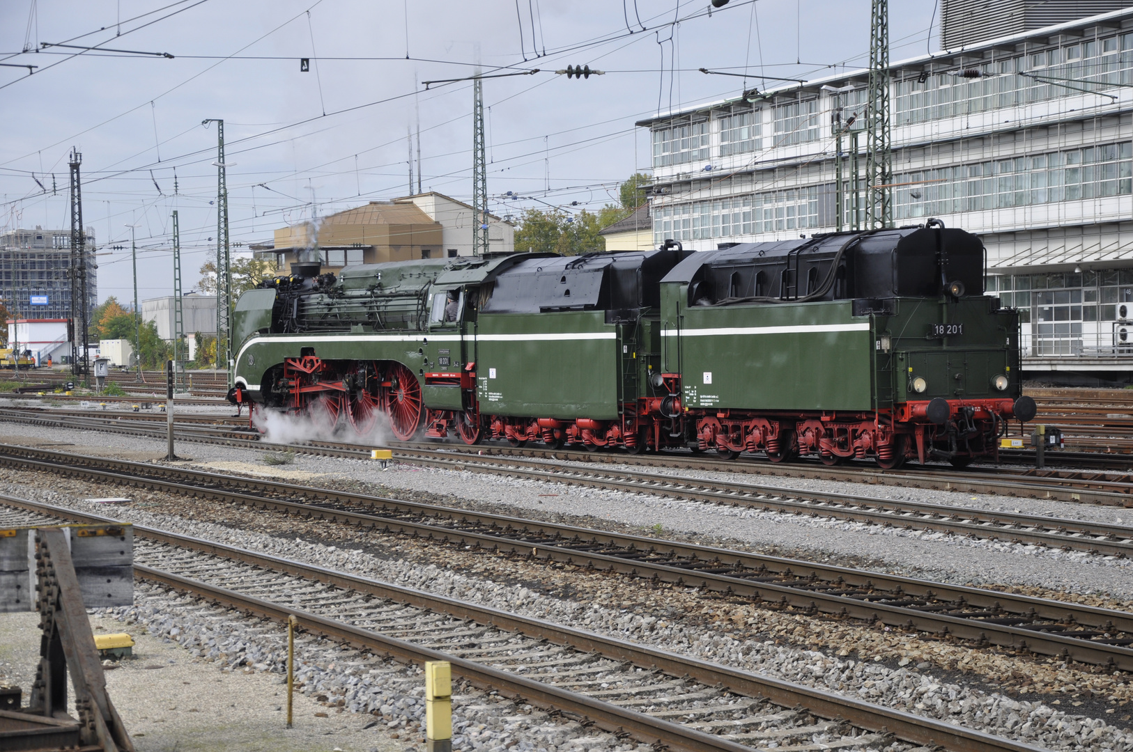 18 201 in Regensburg dann beim Umsetzen Foto & Bild | bayern ...
