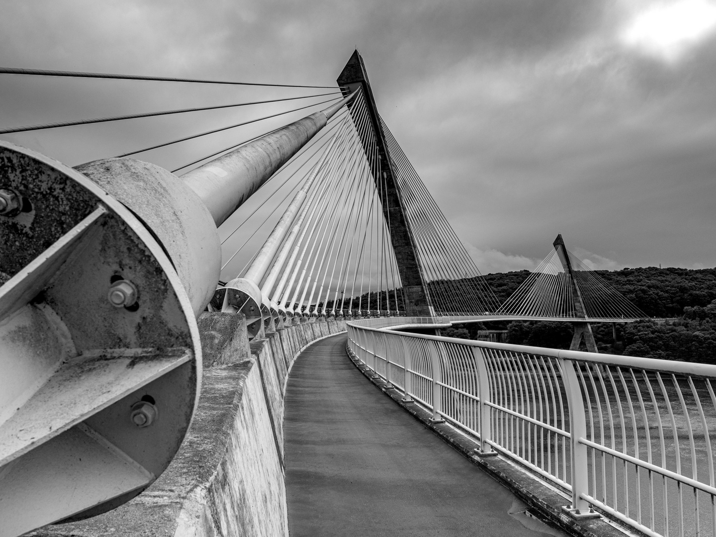 2 Pfeiler Foto & Bild | architektur, straßen & brücken, brückenbauwerke ...