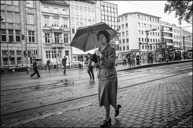 365 tage alltag [1] Foto & Bild | streetfotografie mit menschen, street ...