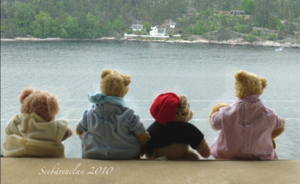 4 Bärenrücken können auch entzücken Foto & Bild | stillleben, teddies ...