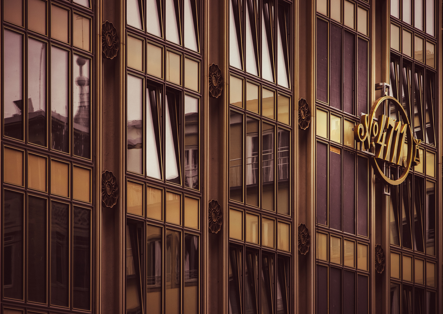 4711 Foto & Bild | city, spezial, fenster Bilder auf fotocommunity