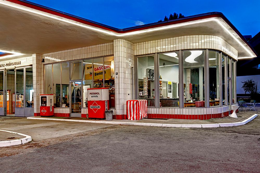 50er Jahre Tankstelle in Hamburg-Rothenburgsort Foto & Bild ...