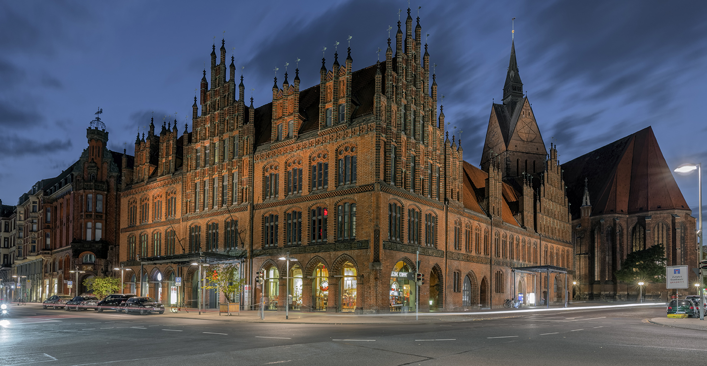 5813SB Hannover altes Rathaus und Marktkirche Nacht Foto & Bild ...