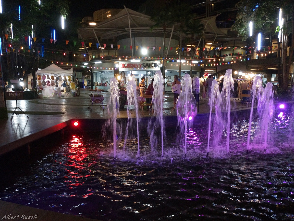 A Shopping Center By Night Foto & Bild | world, asien, architektur ...