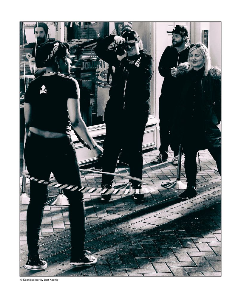 A wonderful place to be - Hula Hoop Foto & Bild | erwachsene menschen, menschen in der freizeit ...