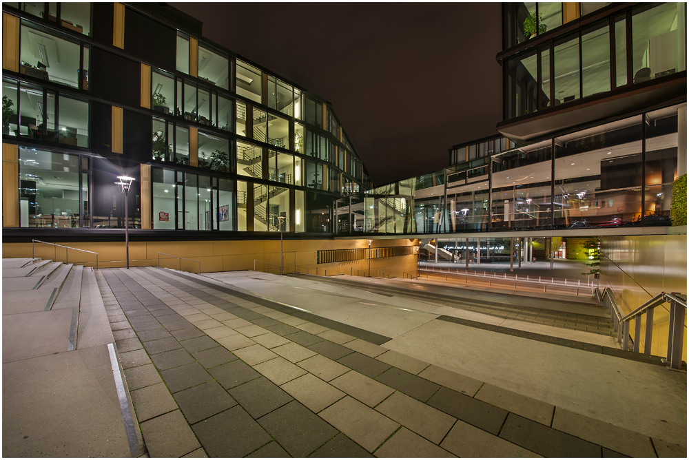 Aachen Münchener Foto & Bild | architektur, architektur bei nacht, nachtaufnahme Bilder auf ...