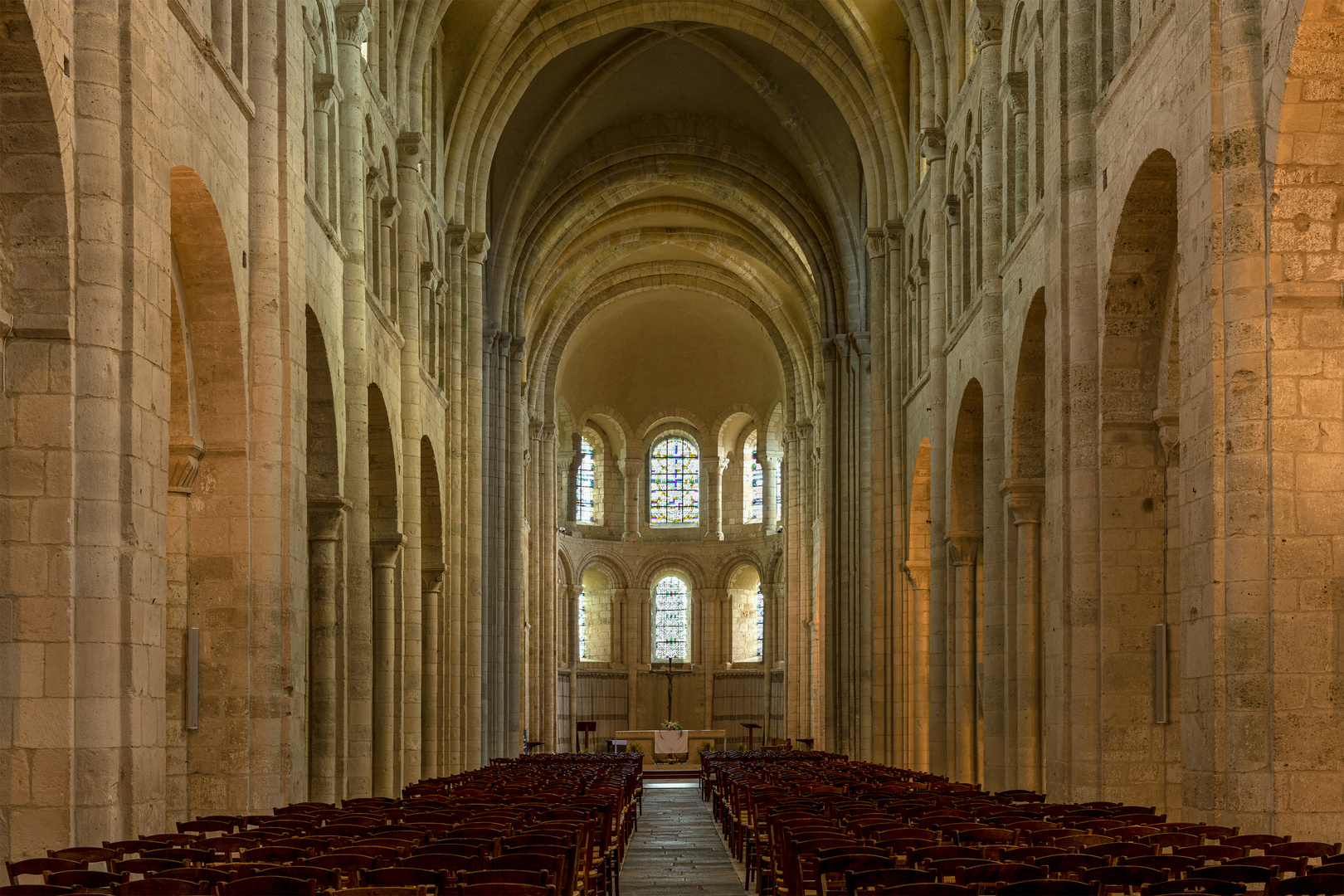 Abbatiale Sainte-Trinité de Lessay Foto & Bild | france, world, meer ...