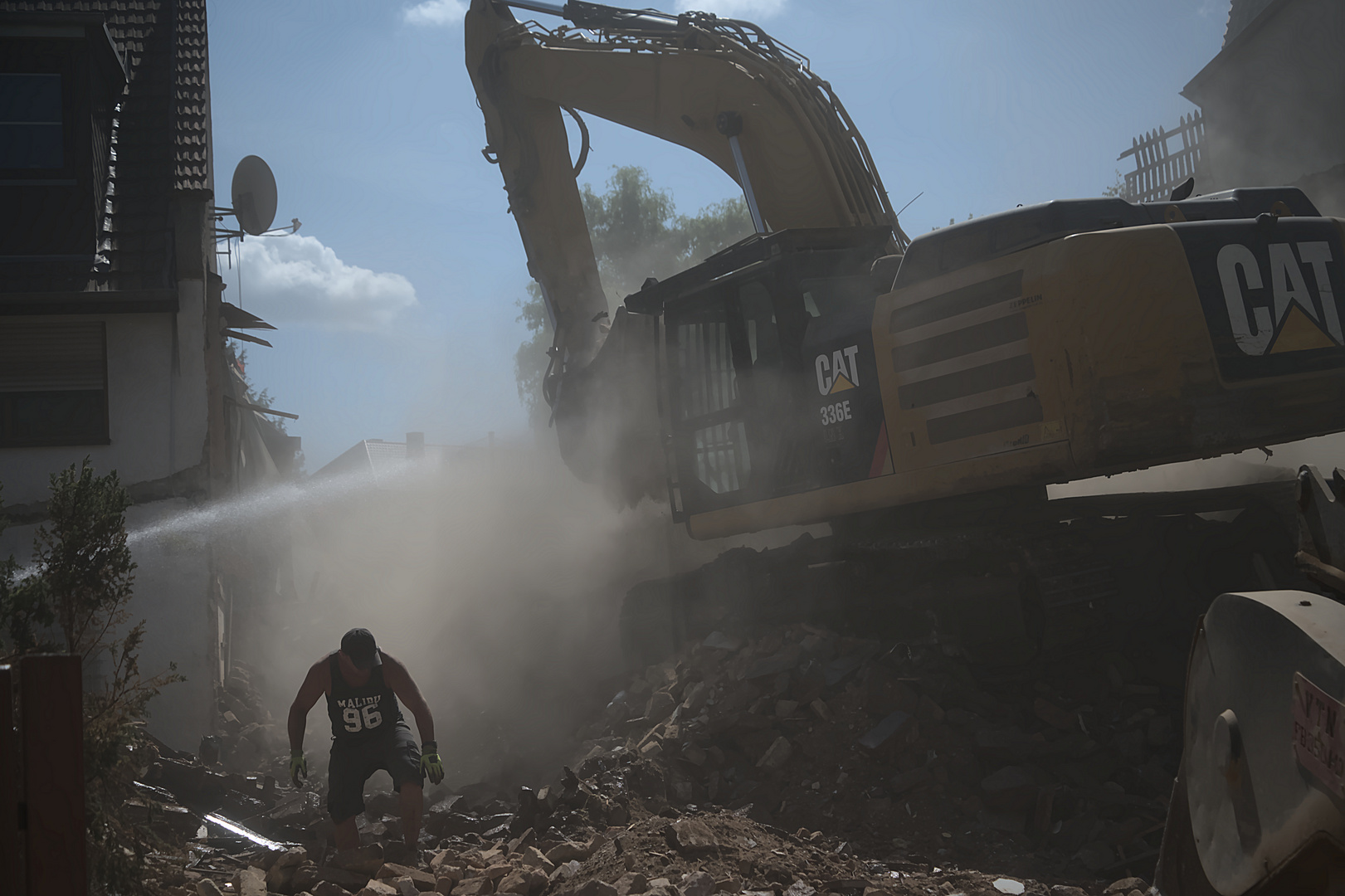 Abbruch Foto & Bild | architektur, erwachsene menschen, menschen bei ...