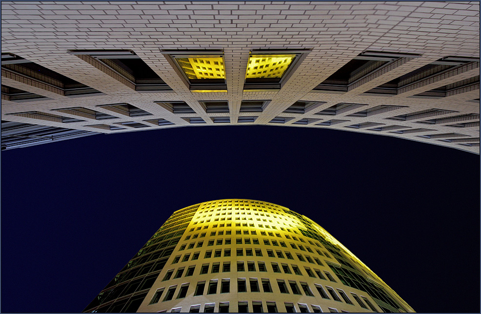 [ ABC-Tower II ] Foto & Bild | architektur, architektur bei nacht ...