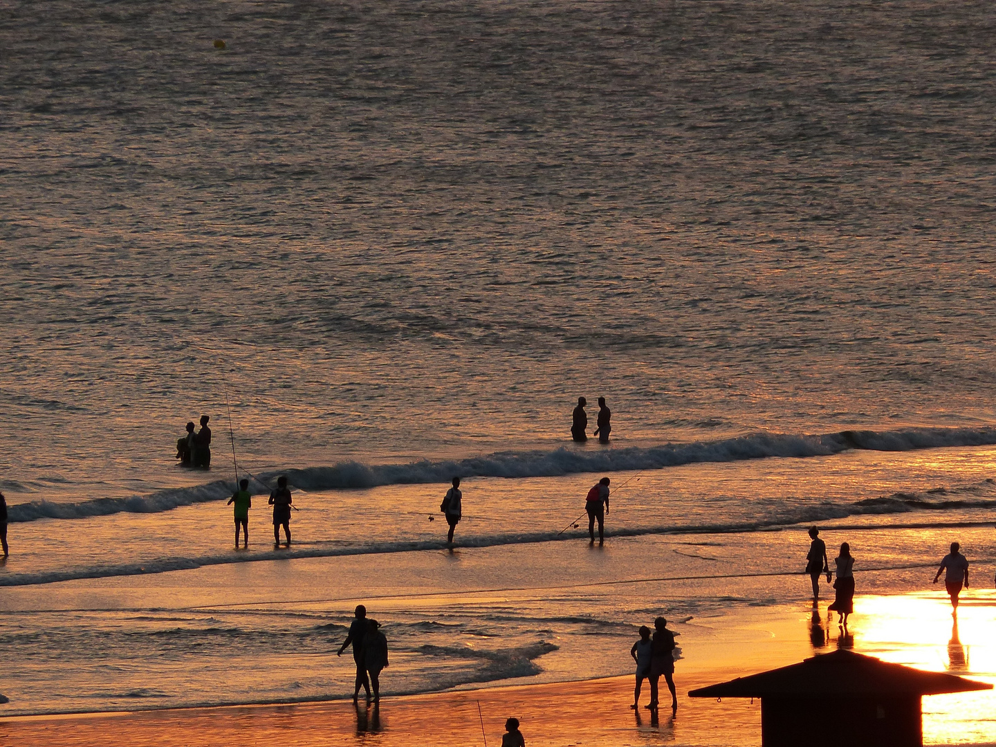 Abends am Strand Foto & Bild | erwachsene menschen, europe, spain ...