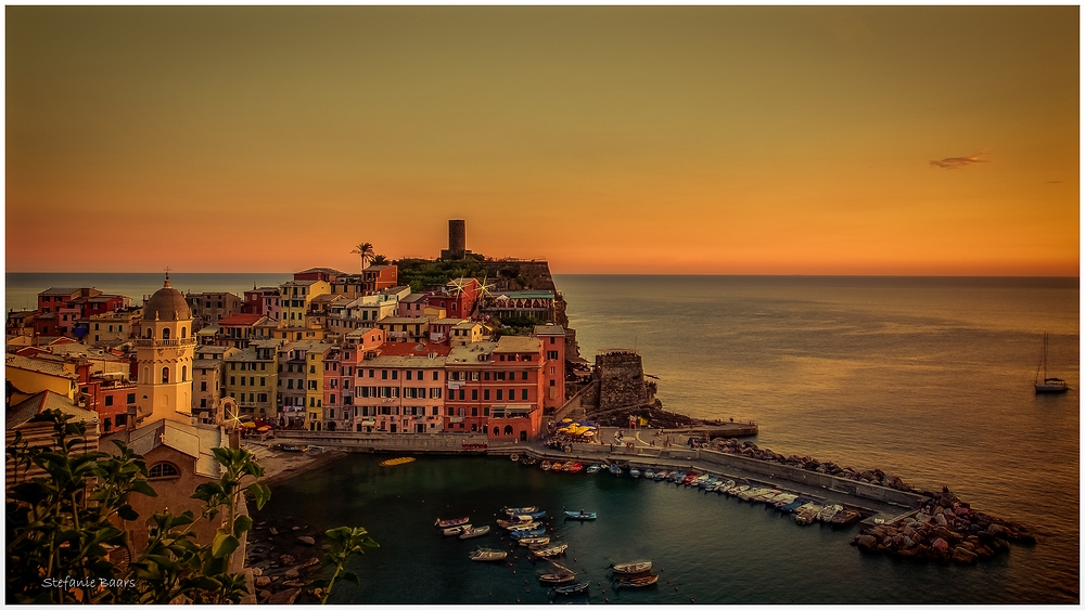 abends in Vernazza Foto & Bild | europe, italy, vatican city, s marino, italy Bilder auf ...
