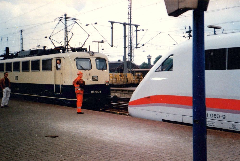 Abgeschleppt Foto & Bild | züge, hochgeschwindigkeitszüge, personenzüge ...