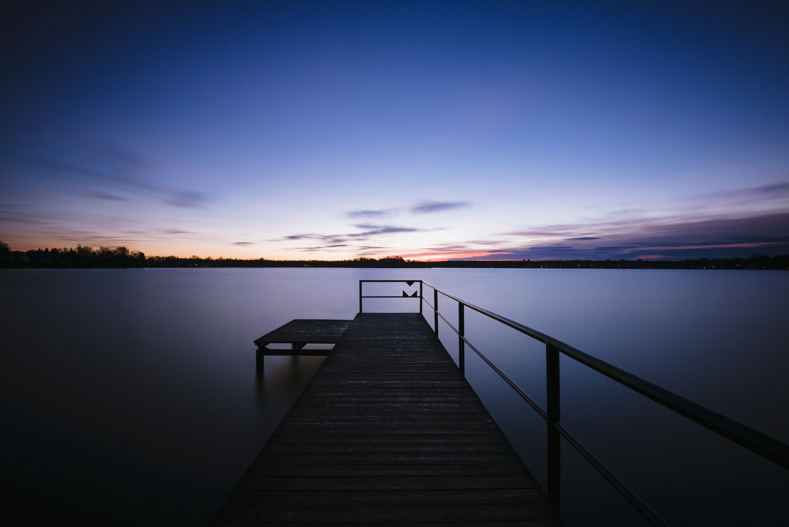 about a sunset and calm water Foto & Bild | landschaft, bach, fluss ...
