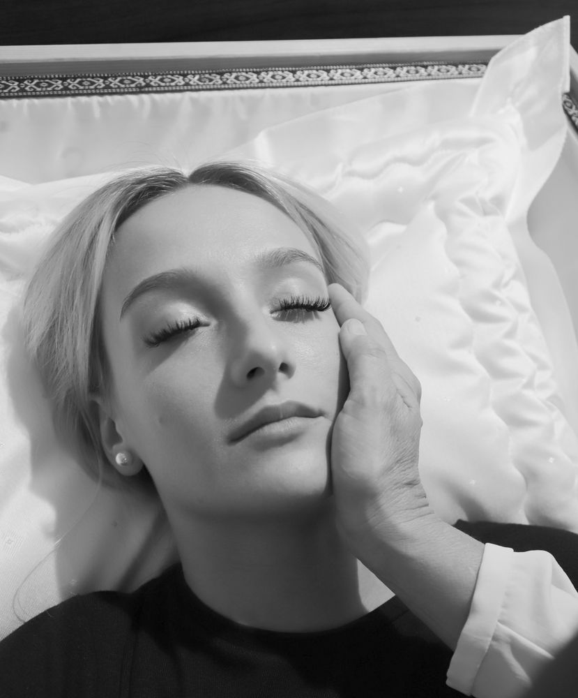 Abschied Foto & Bild | trauer, indoor, monochrome Bilder auf fotocommunity