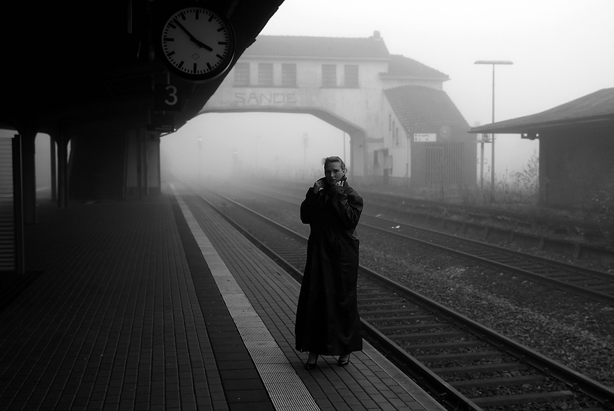 Abschied Foto & Bild | spezial, frau, bahnhof Bilder auf fotocommunity