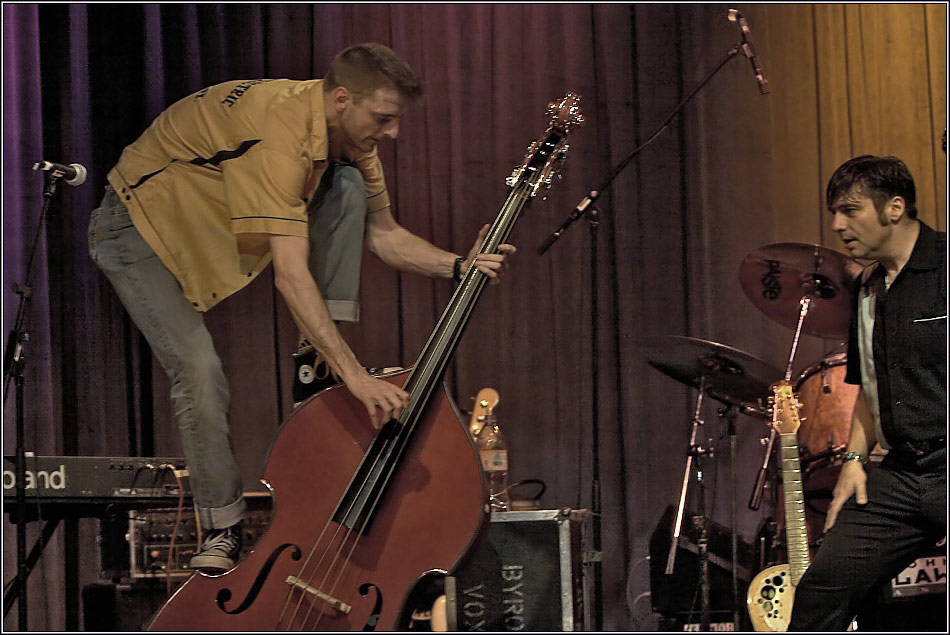 Action bei Mike & Friends... Foto & Bild | kunstfotografie & kultur ...