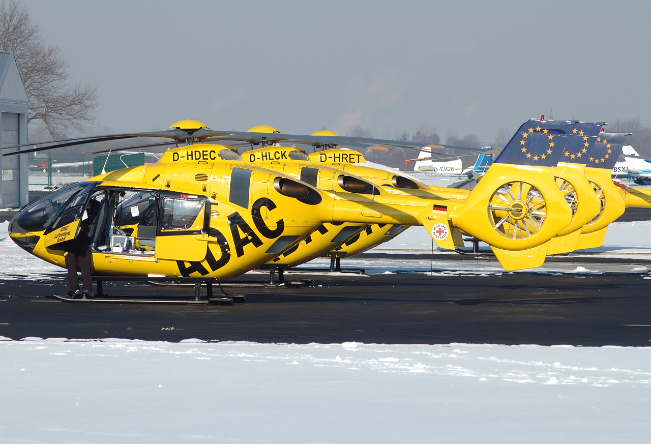 ADAC-Lineup Foto & Bild | luftfahrt, hubschrauber, verkehr & fahrzeuge ...
