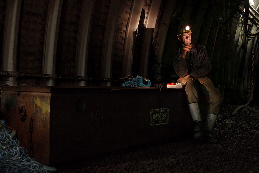 Adam in Chains Foto & Bild | industrie und technik, bergbau, tiefbau ...