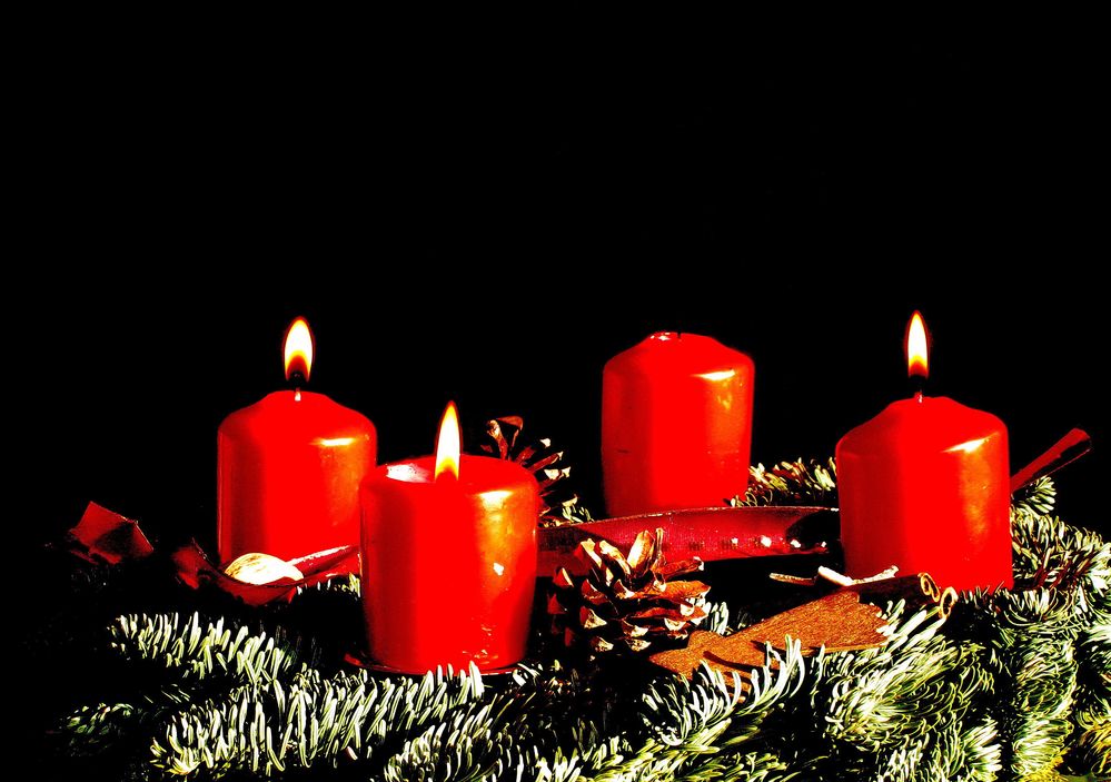 Advent, Advent, ein Lichtlein brennt, erst eins, dann zwei, dann "drei ...