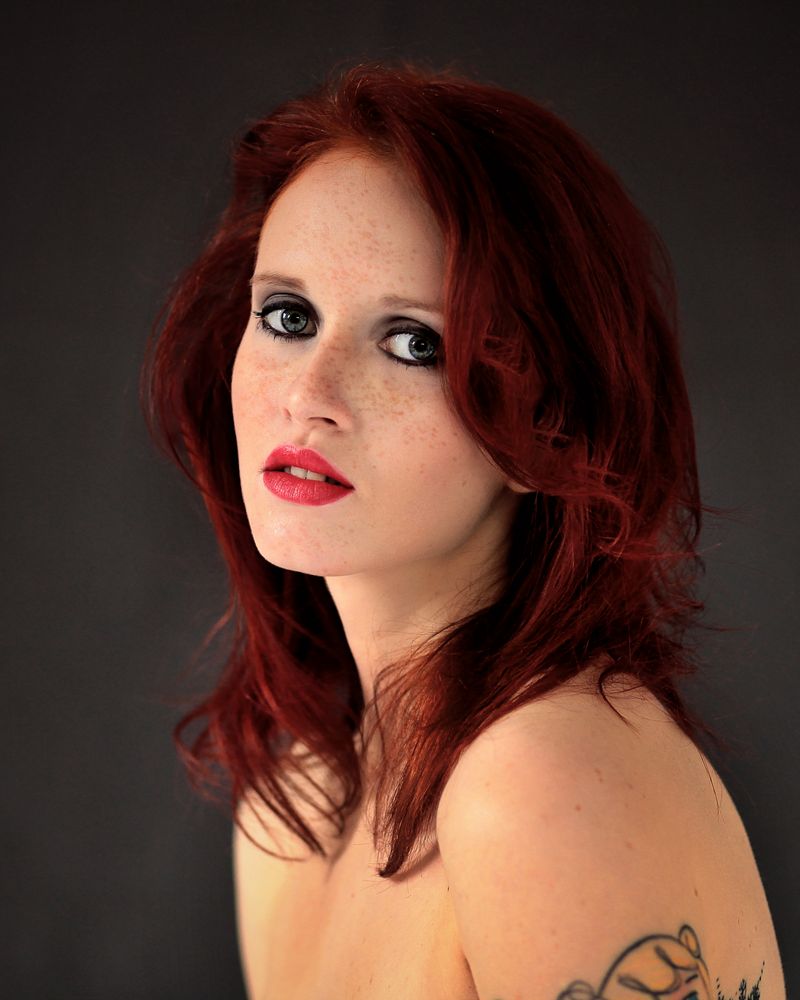 Ännie Foto & Bild | erwachsene menschen, portraits erwachsener, indoor Bilder auf fotocommunity