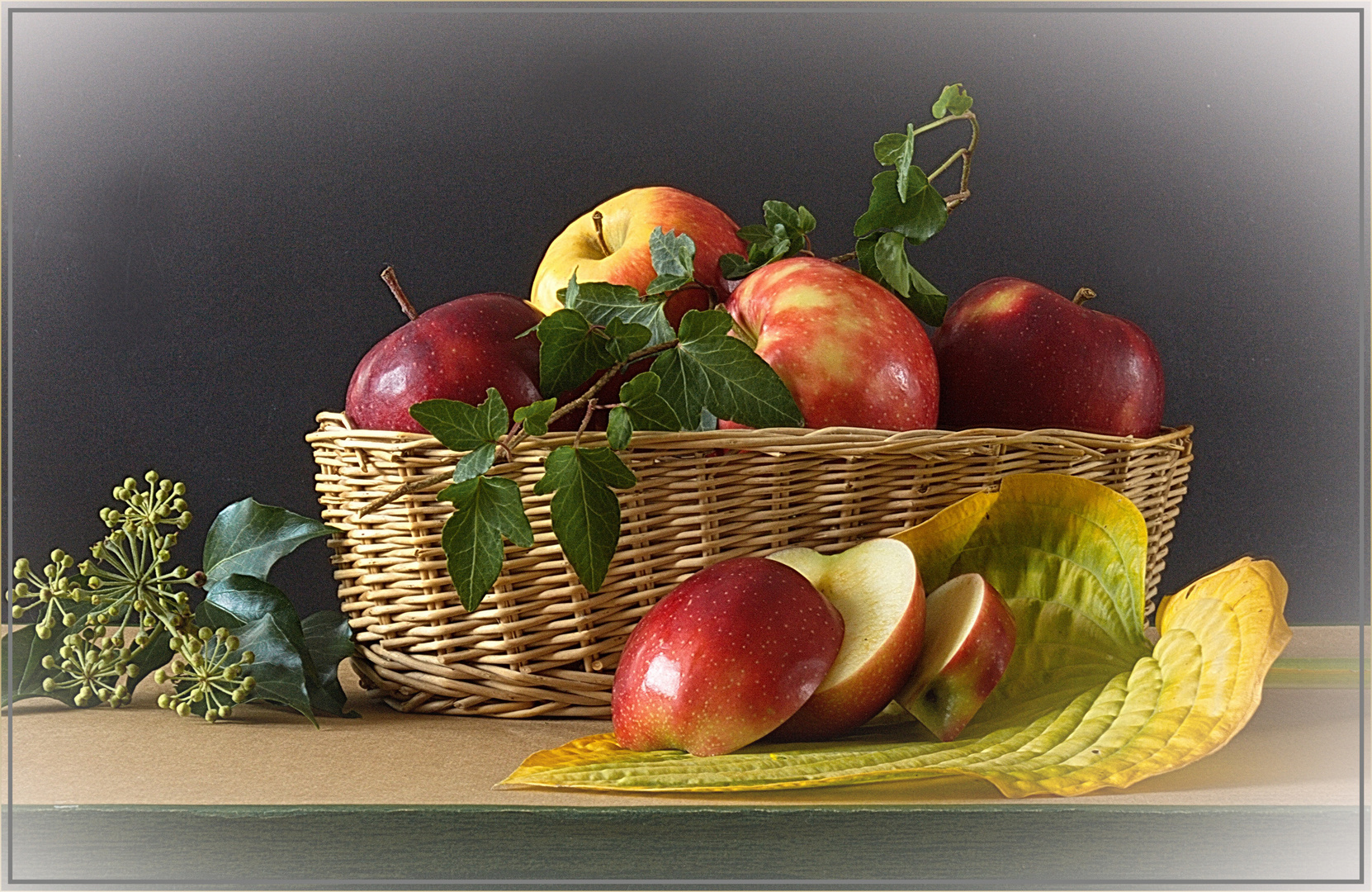 Äpfel im Korb Foto & Bild | obst , spezial, natur Bilder auf fotocommunity