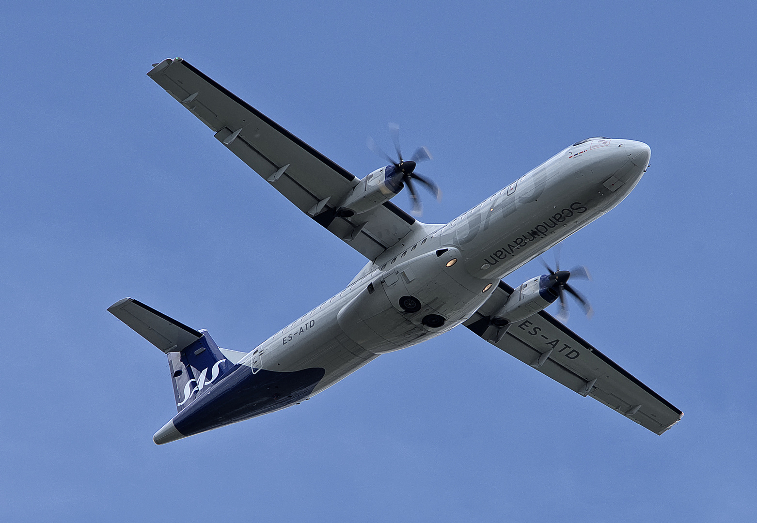 Aerospatiale ATR 72-600 Foto & Bild | luftfahrt, passagiermaschinen ...