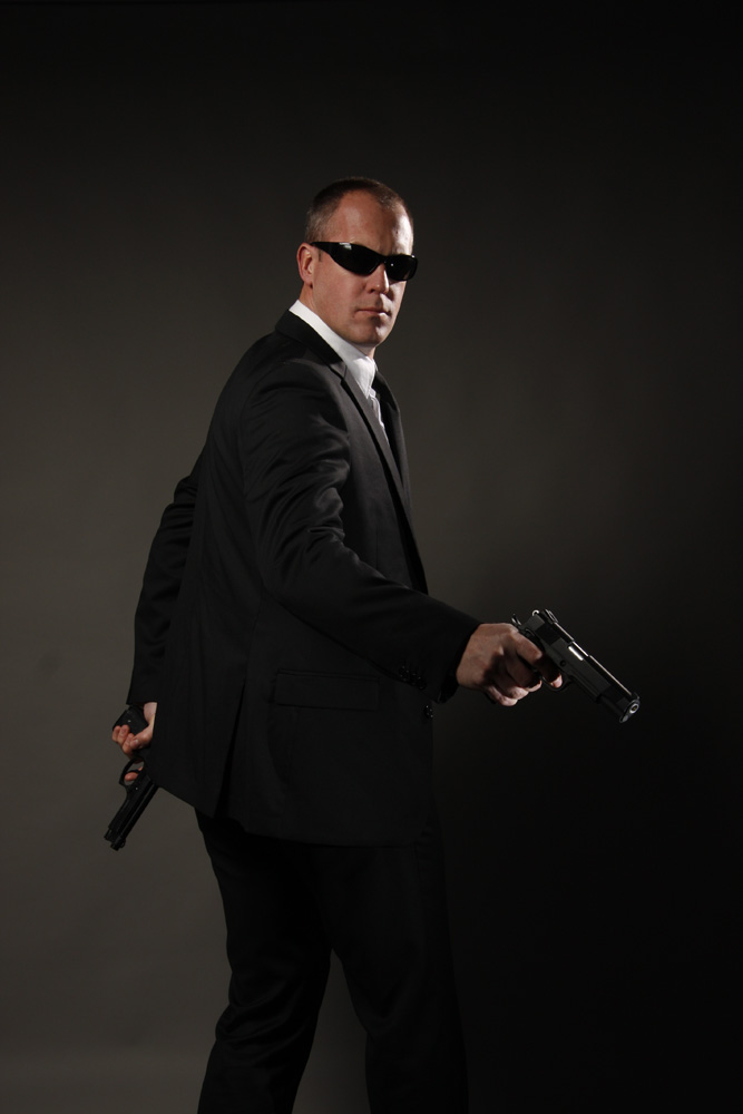 Agent Phoenix Foto & Bild | erwachsene menschen, menschen bei der ...