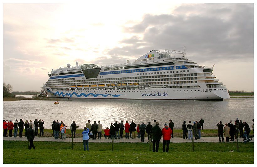 *Aida Diva* Foto & Bild | deutschland, europe, niedersachsen Bilder auf ...