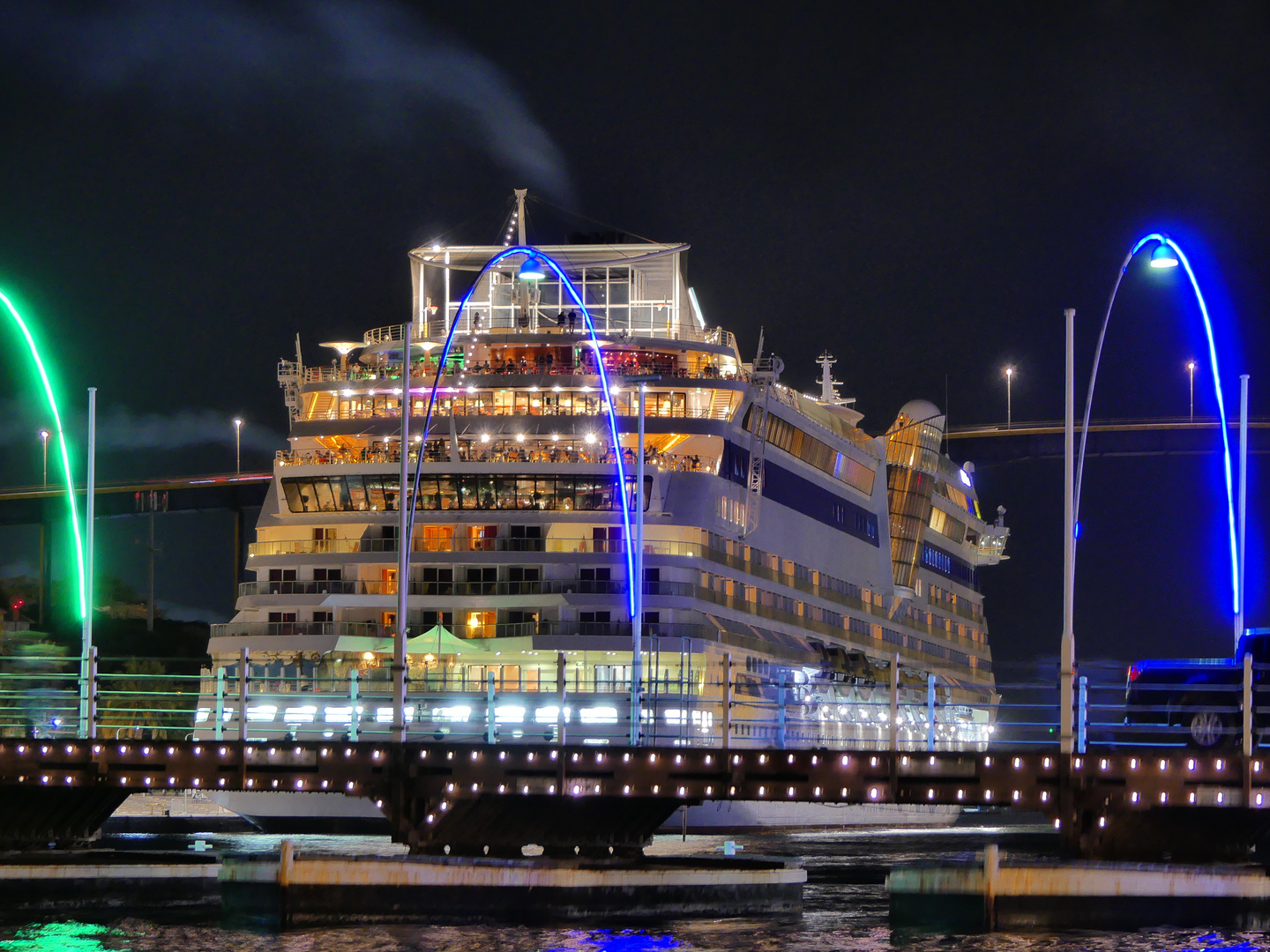 AIDA Diva in Curacao Foto & Bild | north america, central america ...