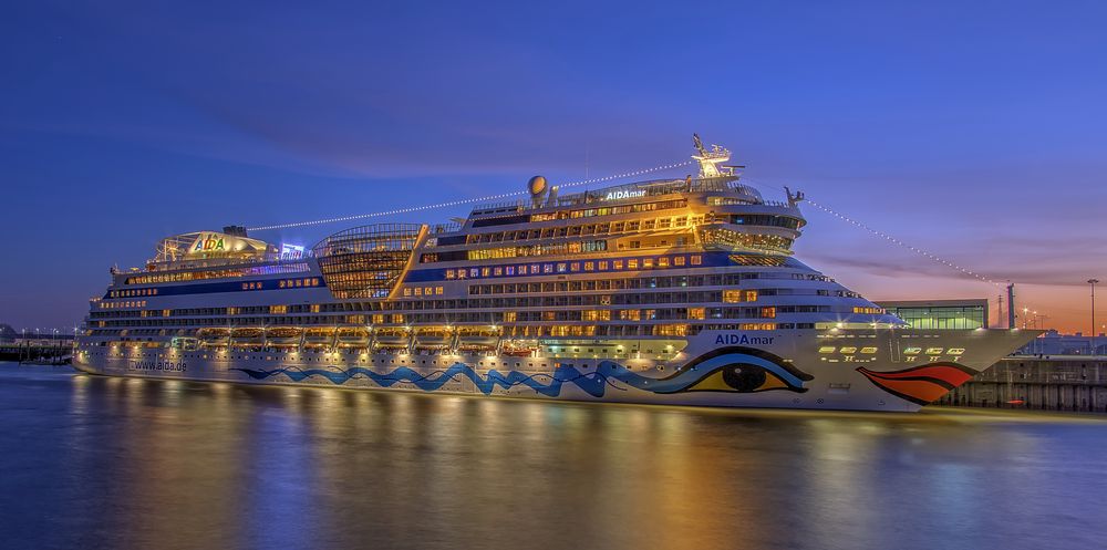 AIDA mar Foto & Bild | world, nachtaufnahme, germany Bilder auf ...