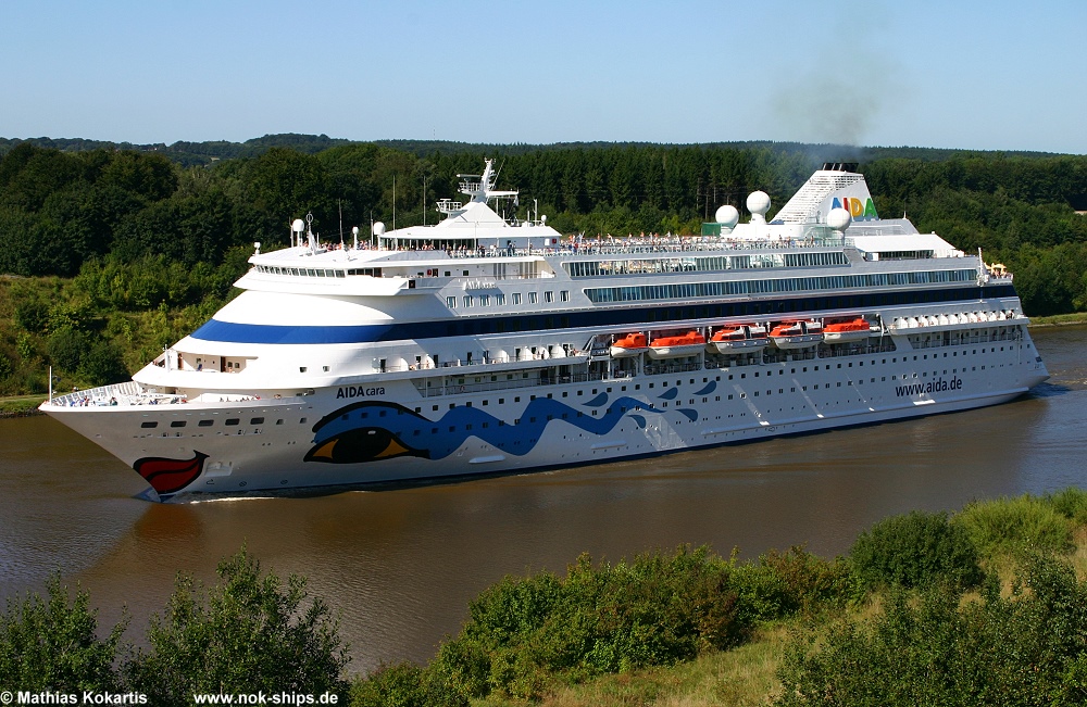 AIDAcara im Nord-Ostsee-Kanal Foto & Bild | schiffe und seewege ...