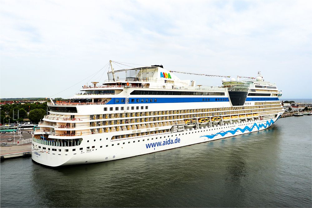" AIDAmar " - ( 1 ) Foto & Bild | warnemünde, verkehr, fahrzeuge Bilder ...