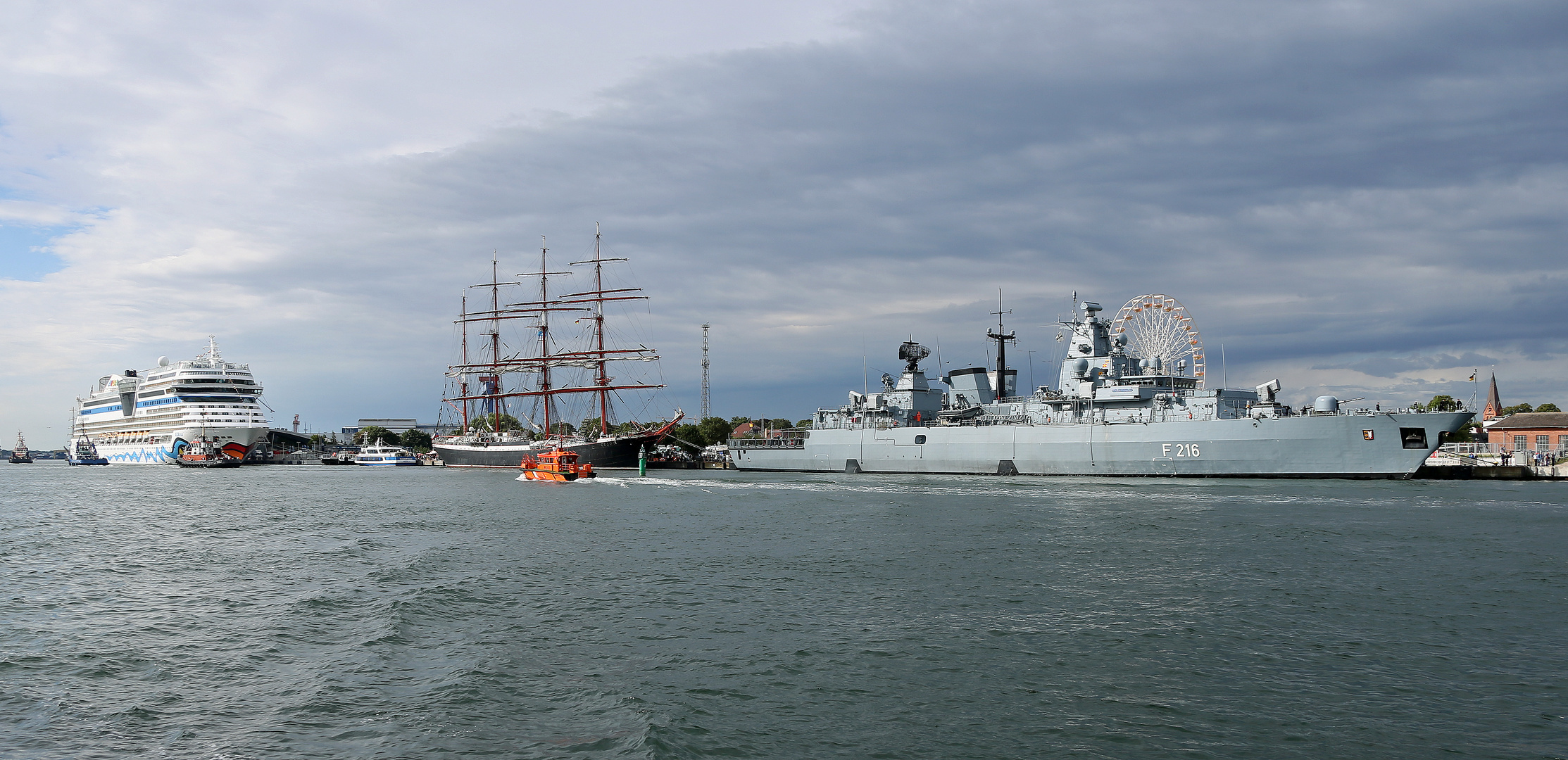 AIDAmar - Sedov - F216 Foto & Bild | motive, kreuzfahrtschiffe ...