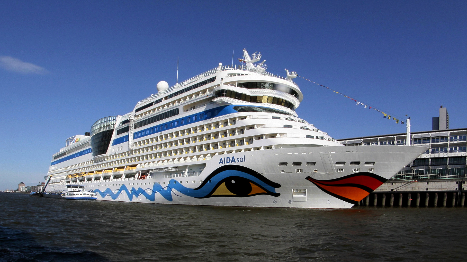 AidaSol im Morgenlicht Foto & Bild | world, hamburg, hafen Bilder auf ...