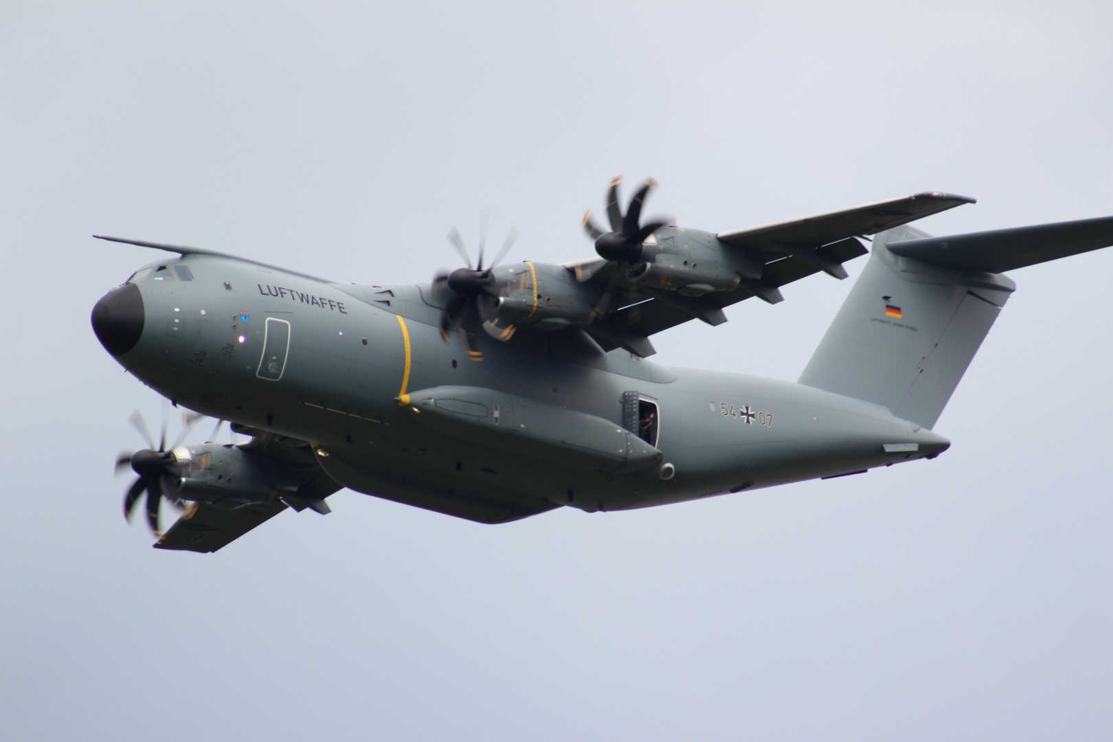 Airbus A 400 M Foto & Bild | luftfahrt, militärfliegerei ...