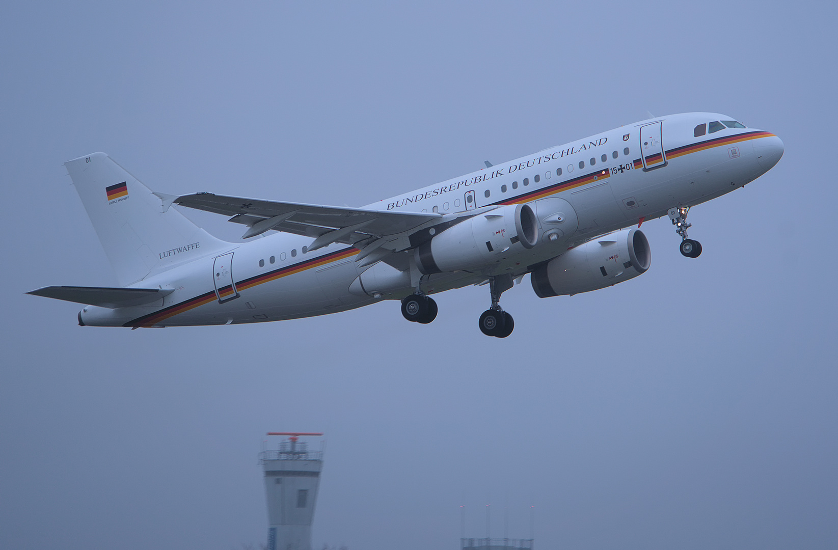 Airbus A319CJ Foto & Bild | luftfahrt, militärfliegerei, verkehr ...