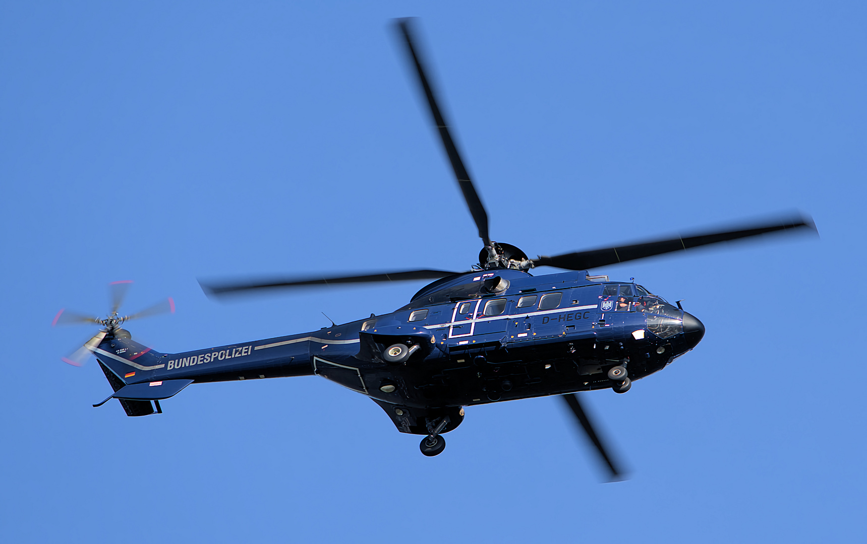 Airbus Helicopters H215 Foto & Bild | luftfahrt, hubschrauber, verkehr & fahrzeuge Bilder auf ...