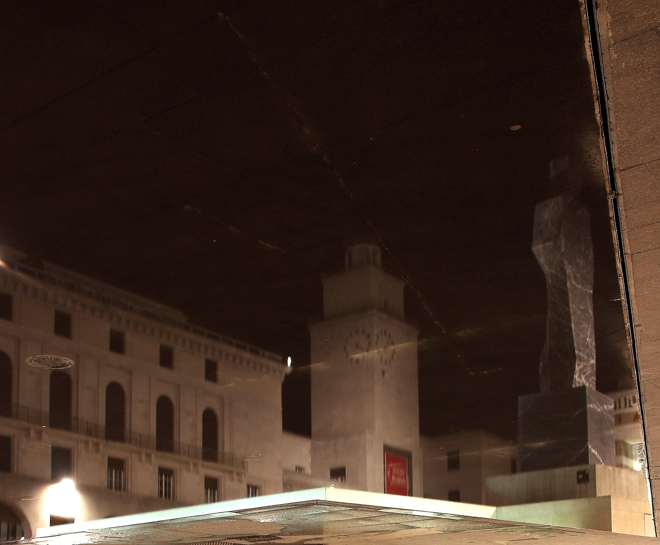 airottiV azzaiP. aicserB Foto % Immagini| mirror, riflessi ...