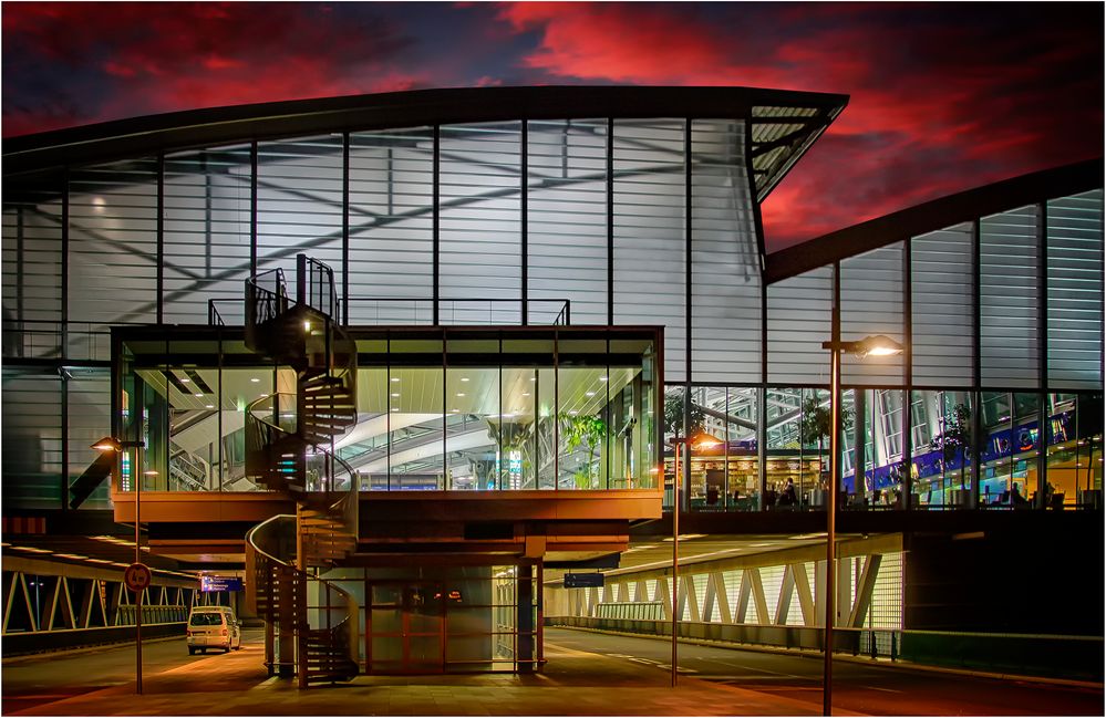 Airport LEJ ... Foto & Bild | leipzig, flughafen, architektur Bilder ...