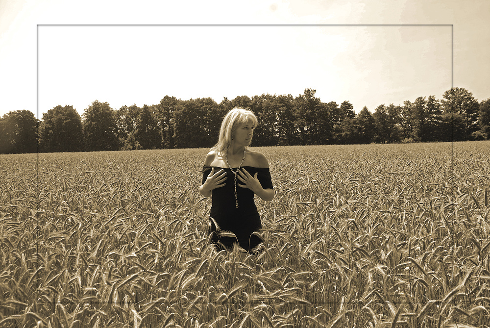 Akilegna im Kornfeld Foto & Bild | erwachsene menschen, outdoor, kornfeld Bilder auf fotocommunity