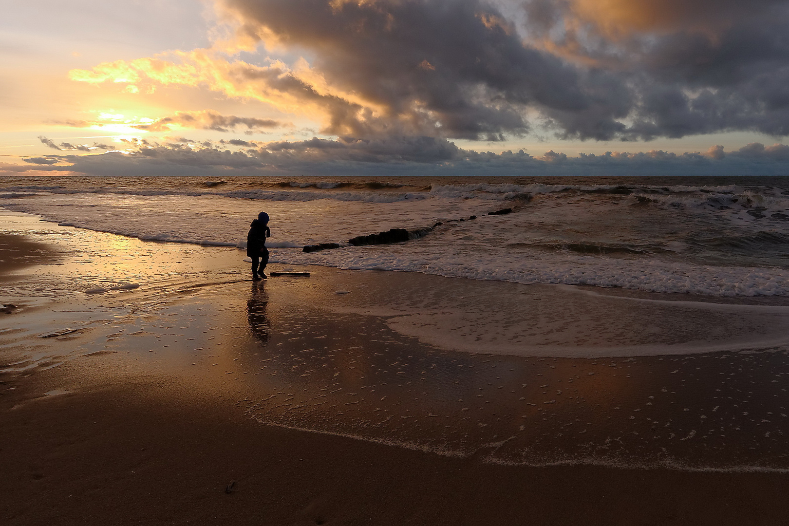 Allein am Strand Foto & Bild | landschaft, meer & strand, natur Bilder ...