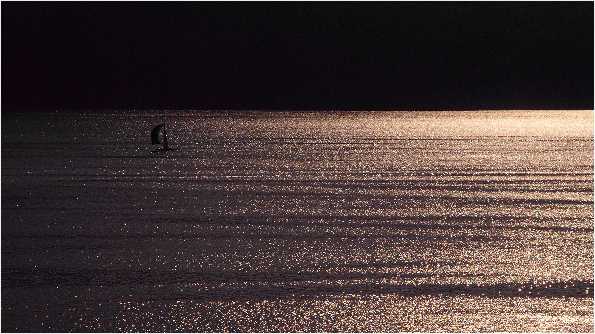 Allein auf dem See Foto & Bild | europe, italy, vatican city, s marino ...