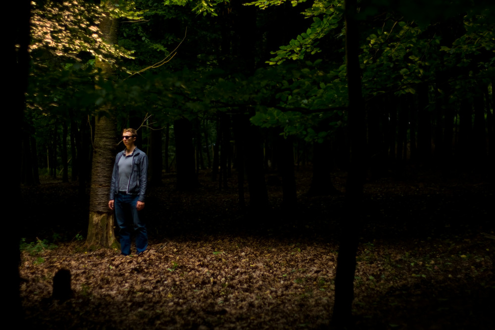 Alleine im Wald Foto & Bild | portrait, selbstportraits, menschen Bilder auf fotocommunity