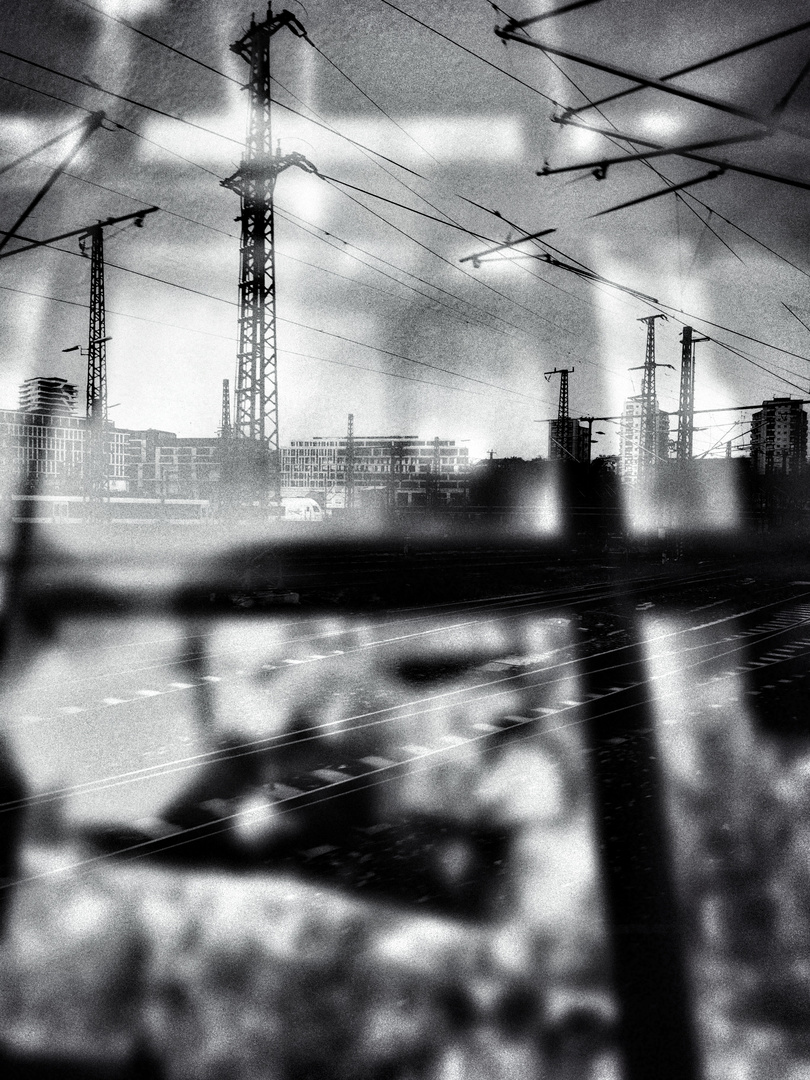 Alles entgleist..... Foto & Bild | monochrom, bearbeitungs - techniken, fotos Bilder auf ...