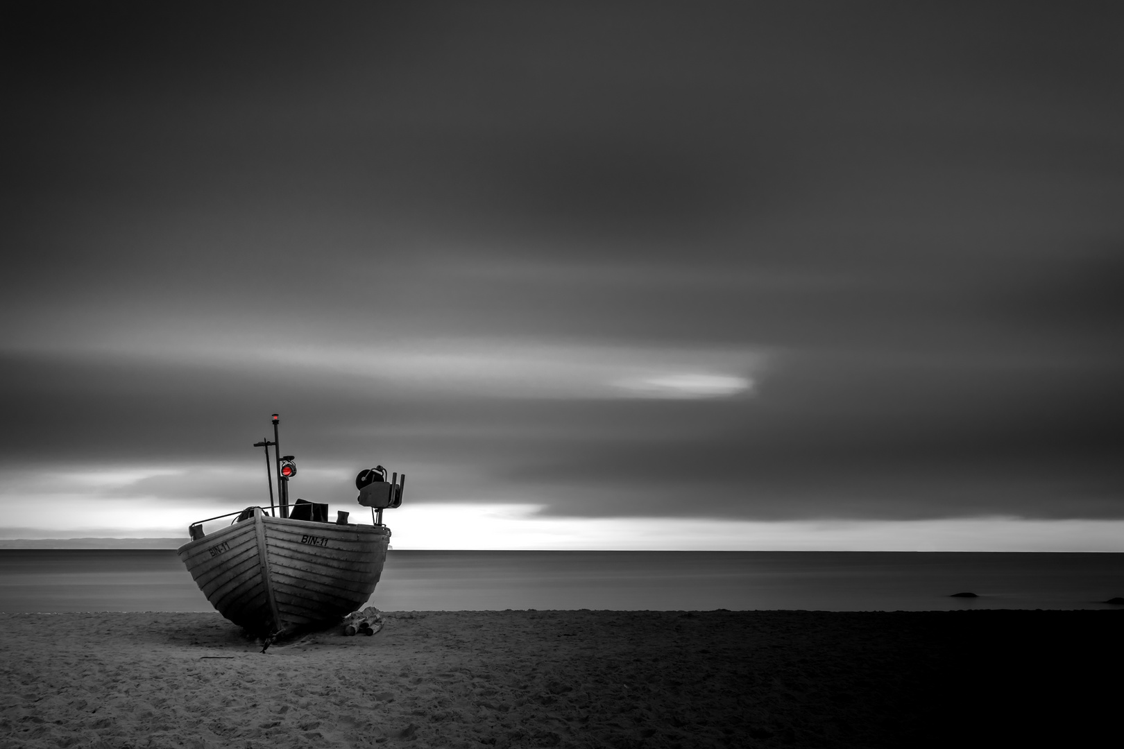 Alone Foto & Bild | fotokunst, monochrome fine art, black and white ...